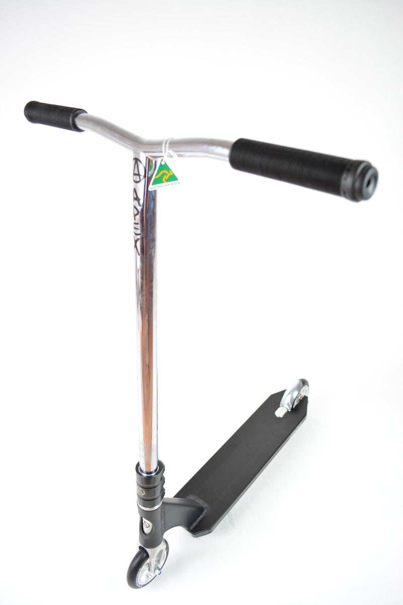 Apex Pro Custom Stunt Scooter – Ripped Knees